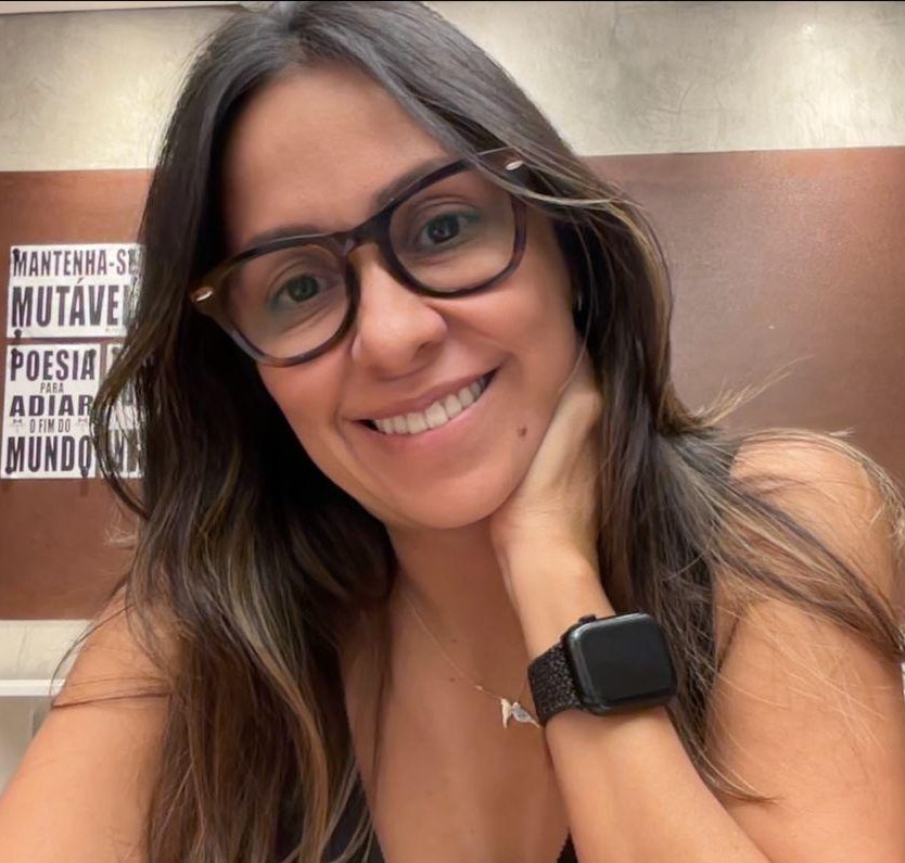 "A cidade não é apenas um espaço físico, mas um mosaico de histórias ...